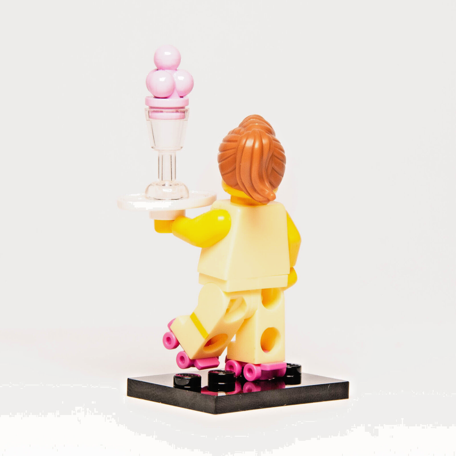 New LEGO CMF Series 11 Minifig 50's Diner Waitress Roller Skates 71002