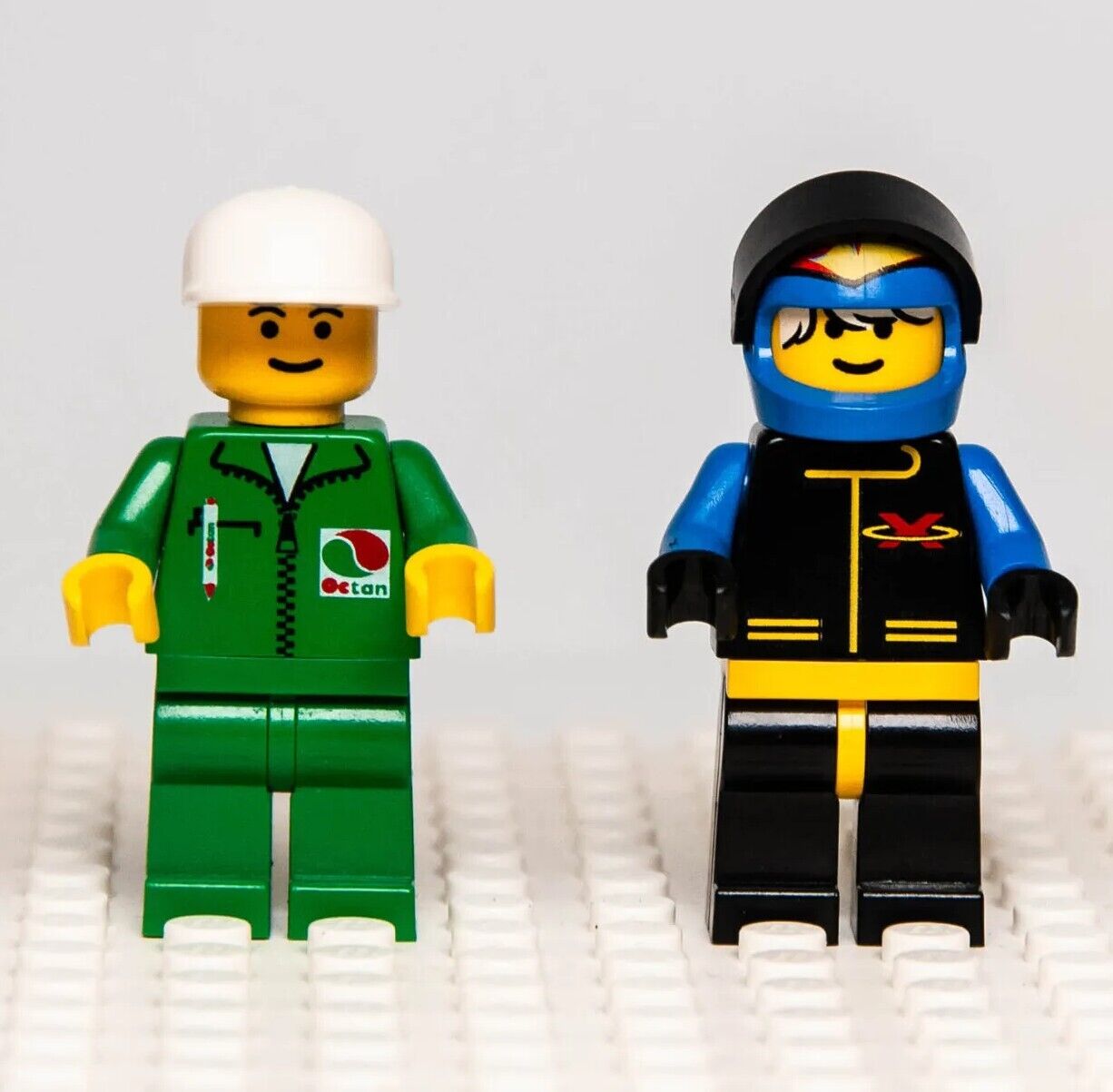 LEGO 6580 Town Extreme Team Land Jet 7 - Minifigures Lot