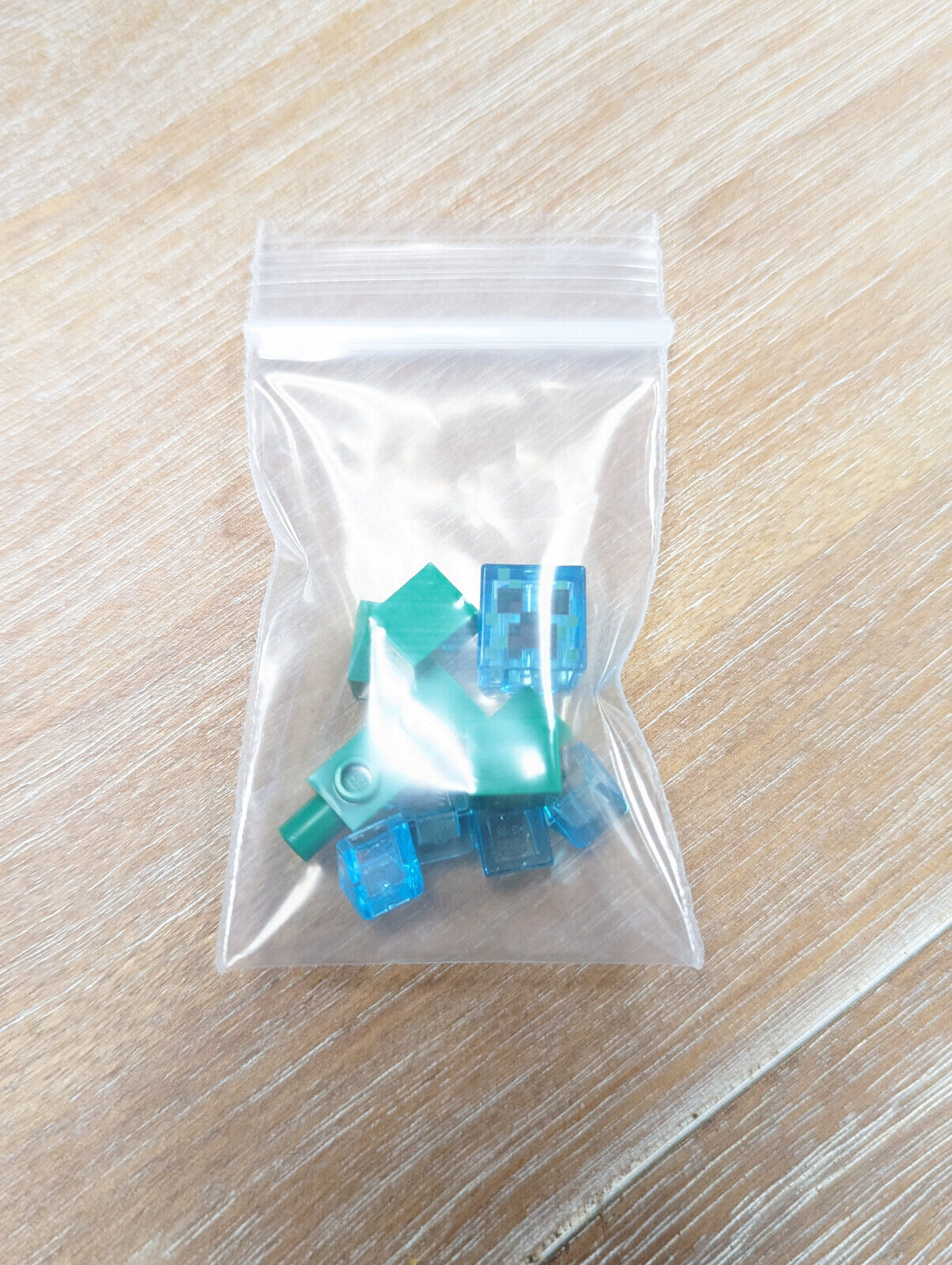 New LEGO Minecraft Minifigure - Charged Creeper (min052) 21250 21174 2