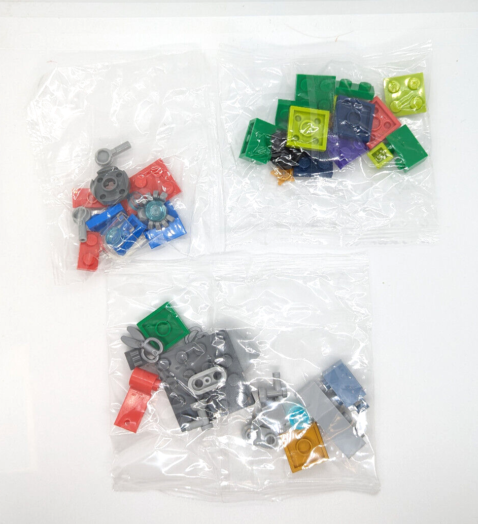 New LEGO Marvel 76196 Minifigure Scene Lot: Wrapping Station & Gifts C