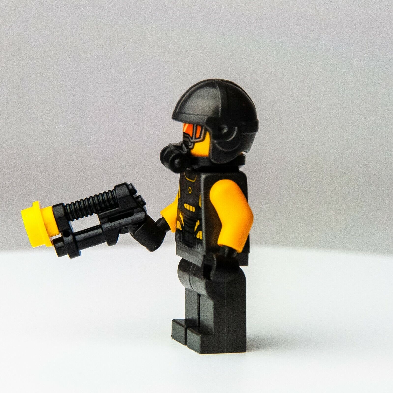 LEGO AIM Agent - Marvel - 76166 76143 (sh0624) Minifigure