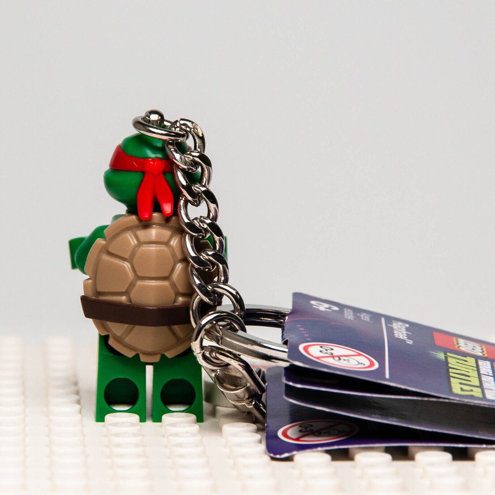 NEW LEGO Minifigure Keychain - Teenage Mutant Ninja Turtles Raphael 85