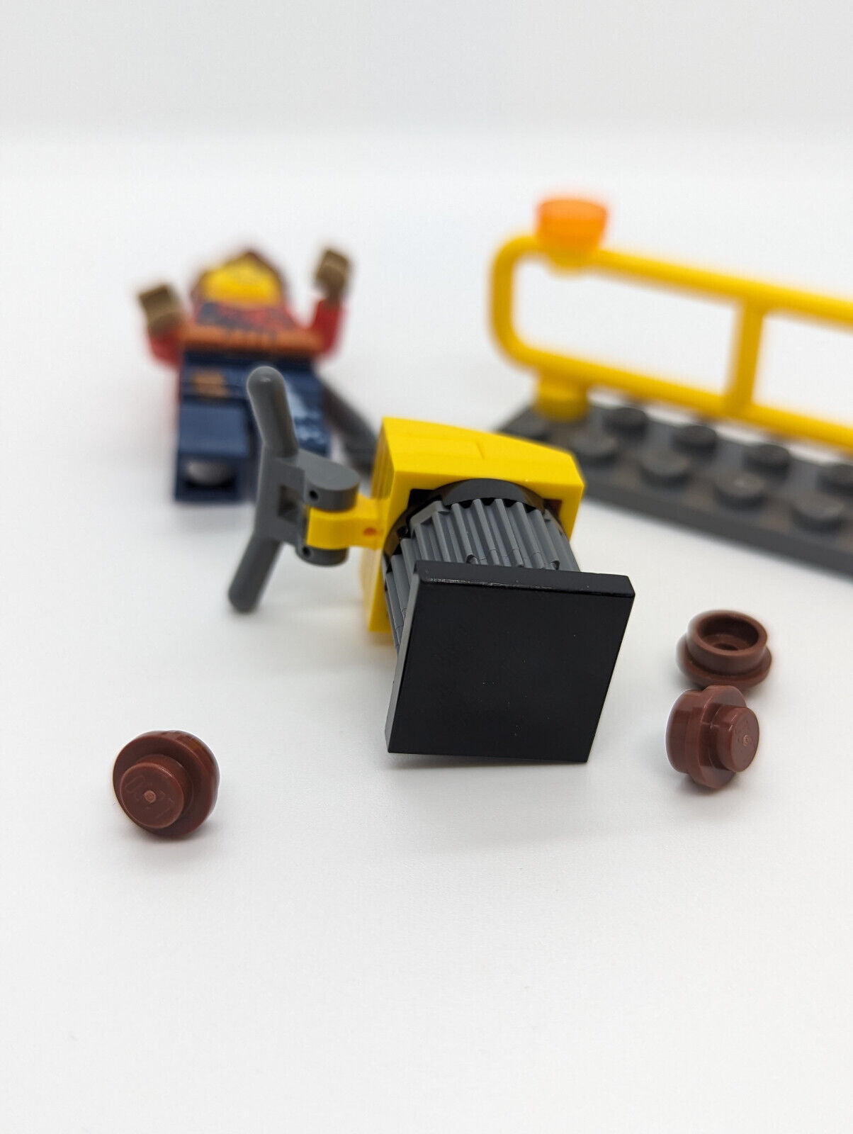 Lego City Handyman Harl Hubbs Minifigure And Tamping Rammer Construction