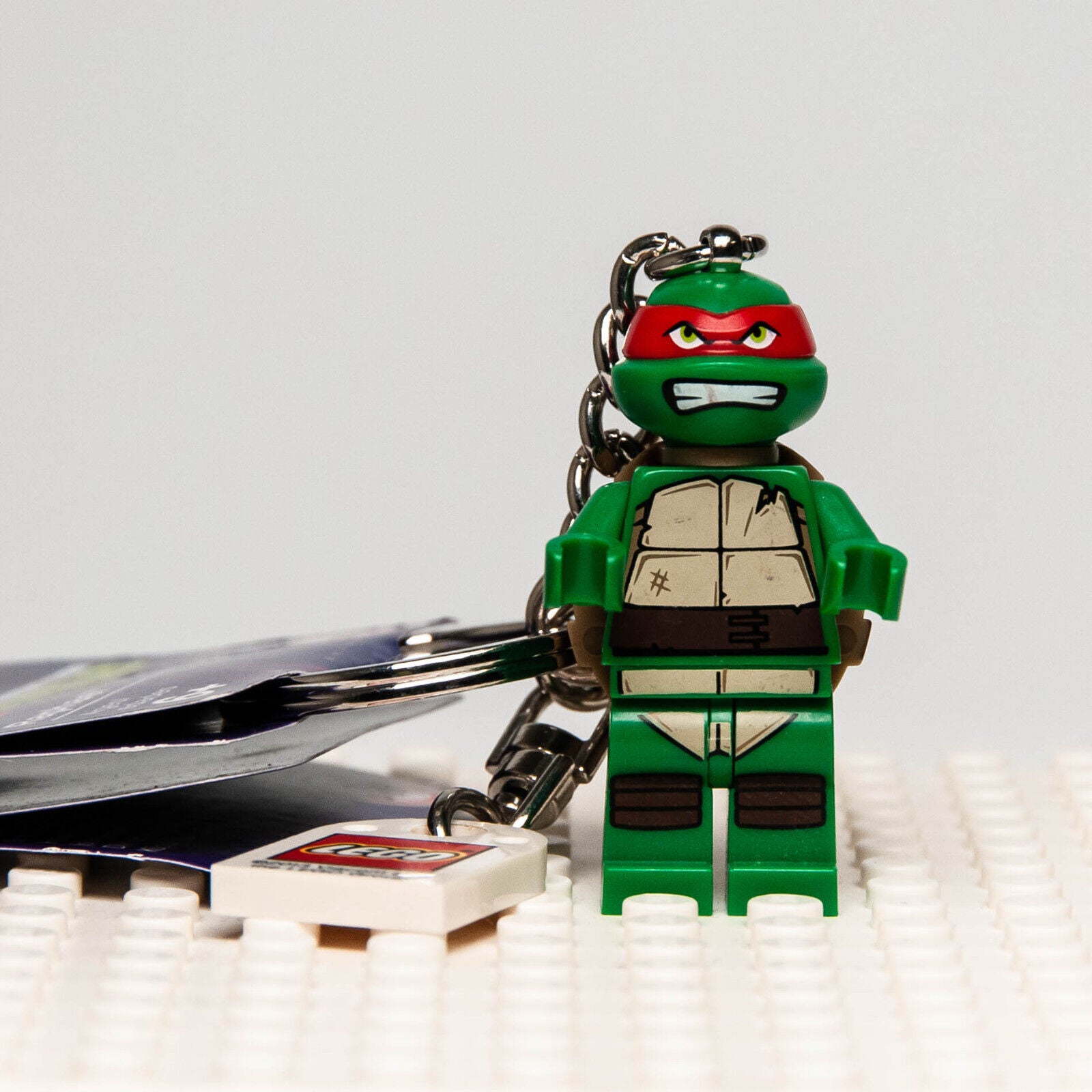 NEW LEGO Minifigure Keychain - Teenage Mutant Ninja Turtles Raphael 85