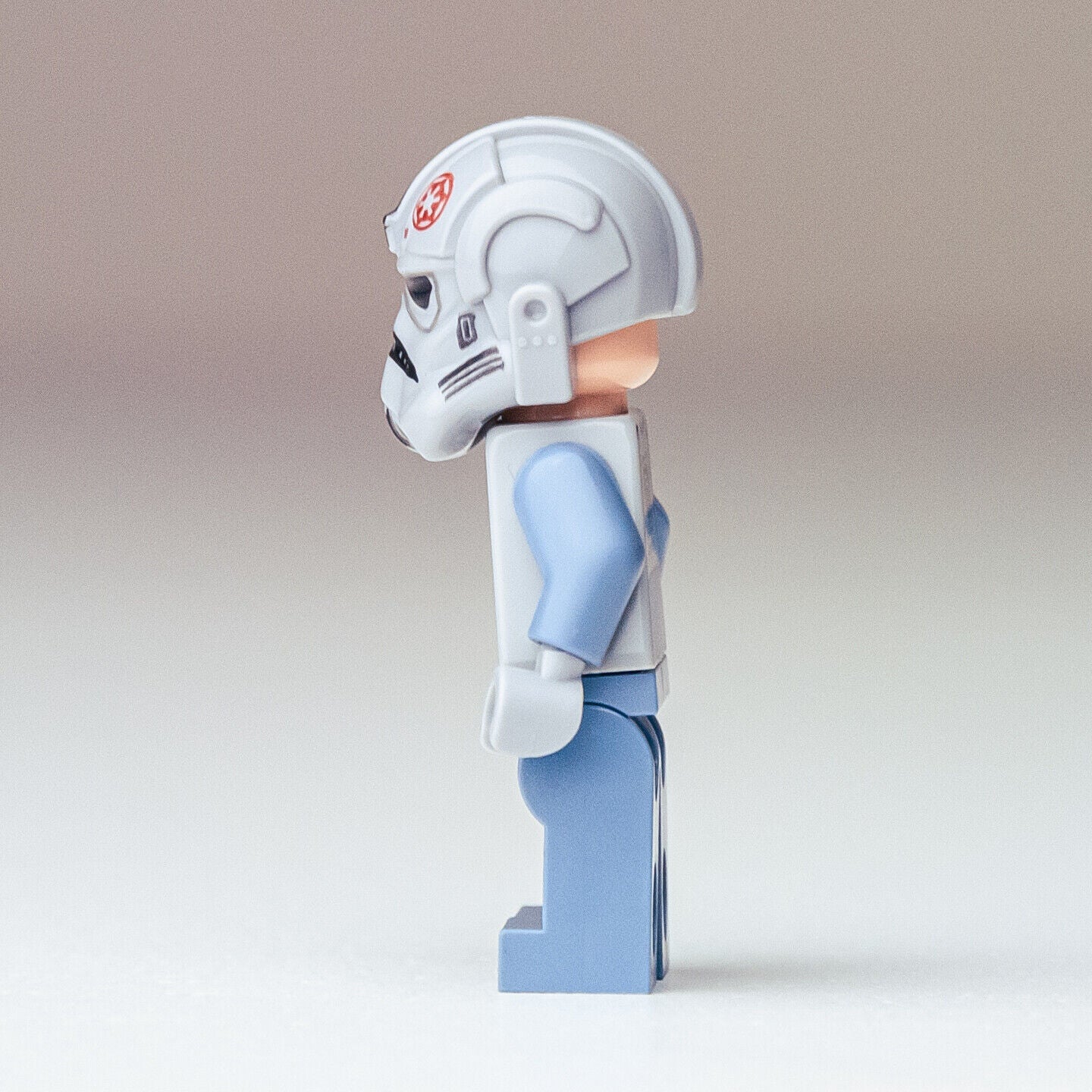 New LEGO AT-AT Driver Minifigure AT-AT vs Tauntaun Microfighters 75298