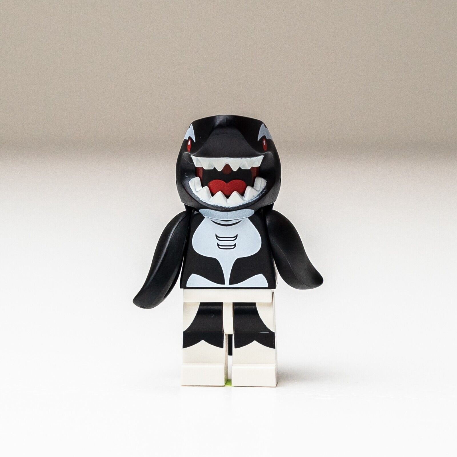 New LEGO Batman Movie Minifigure - Orca Whale w/ Stand (coltlbm14) 710