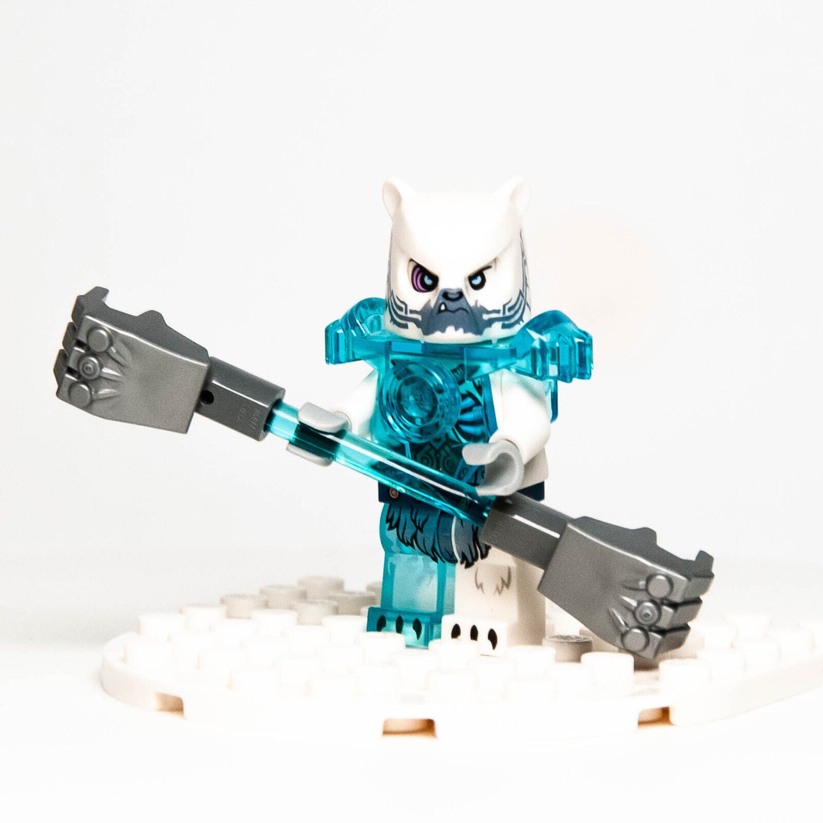 Lego Chima Minifigure - Iceklaw Heavy Armor (loc147) Ice Bear, Book Ex
