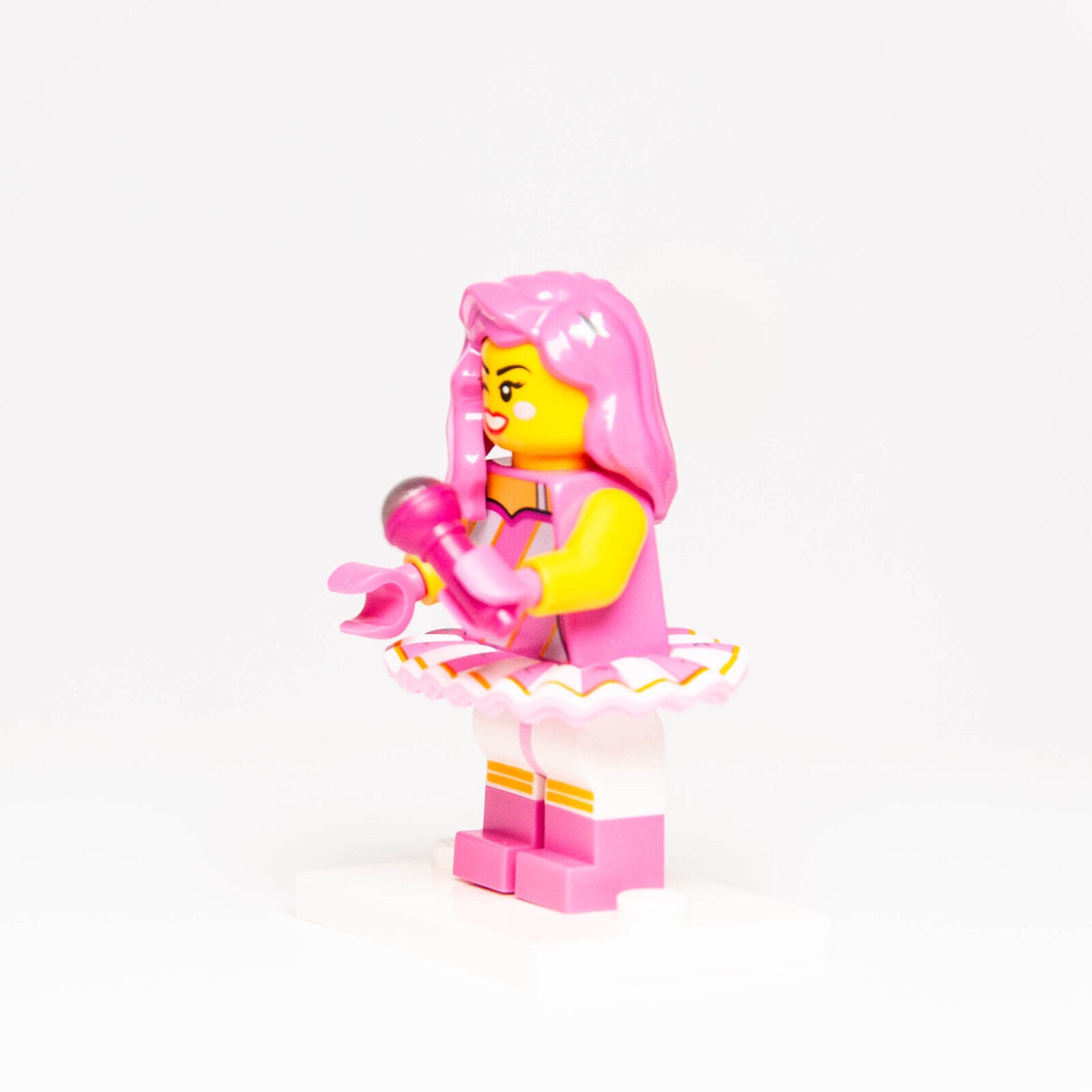 LEGO Movie Series 2 CMF Minifigure: Candy Rapper Pink Singer (coltlm2-
