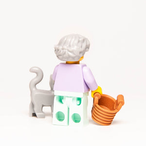 New LEGO CMF Minifigure 71002 Series 11 - Grandma (col11-14) col176 Ca