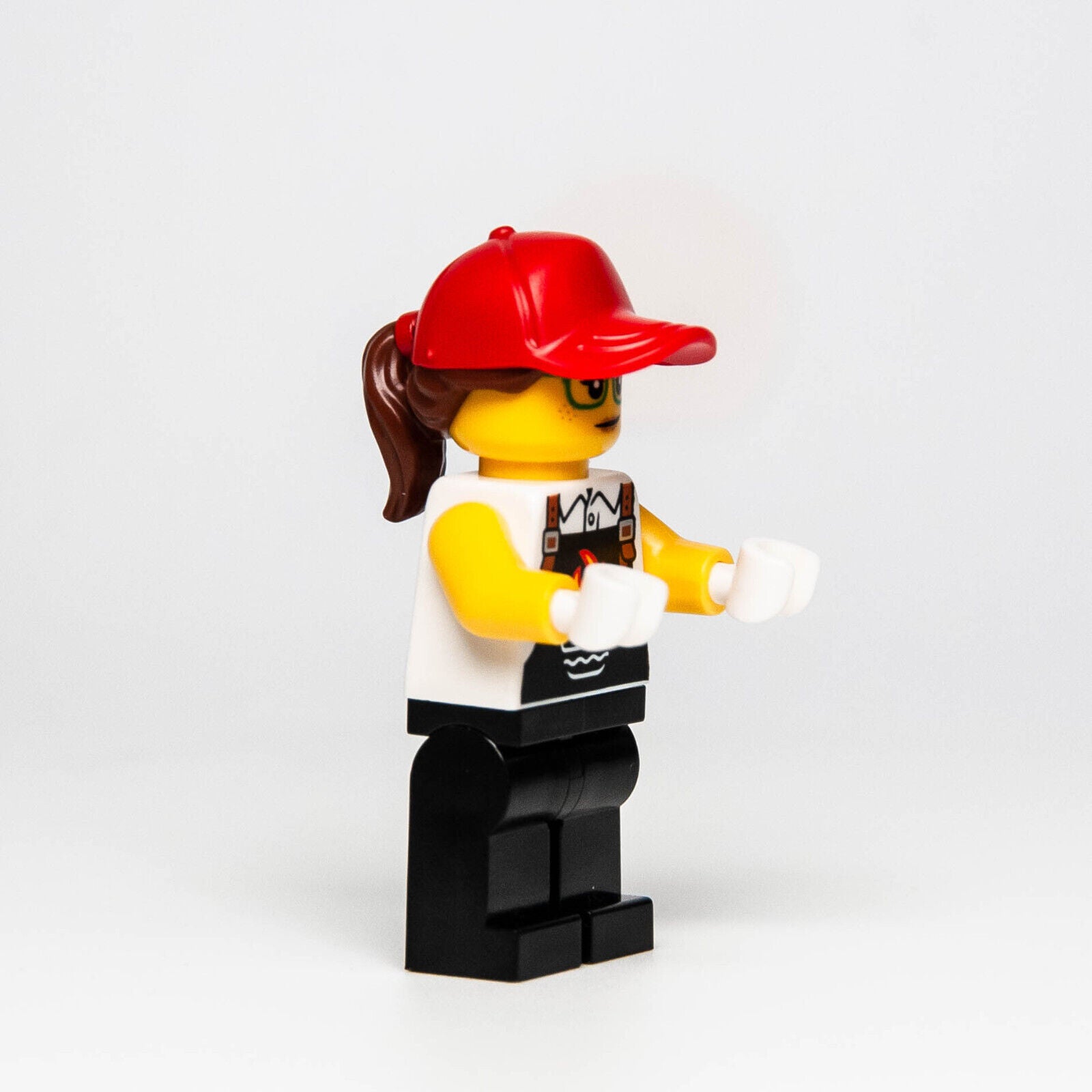 NEW LEGO City Minifigure - Burger Food Truck Vendor (twn495) 60404