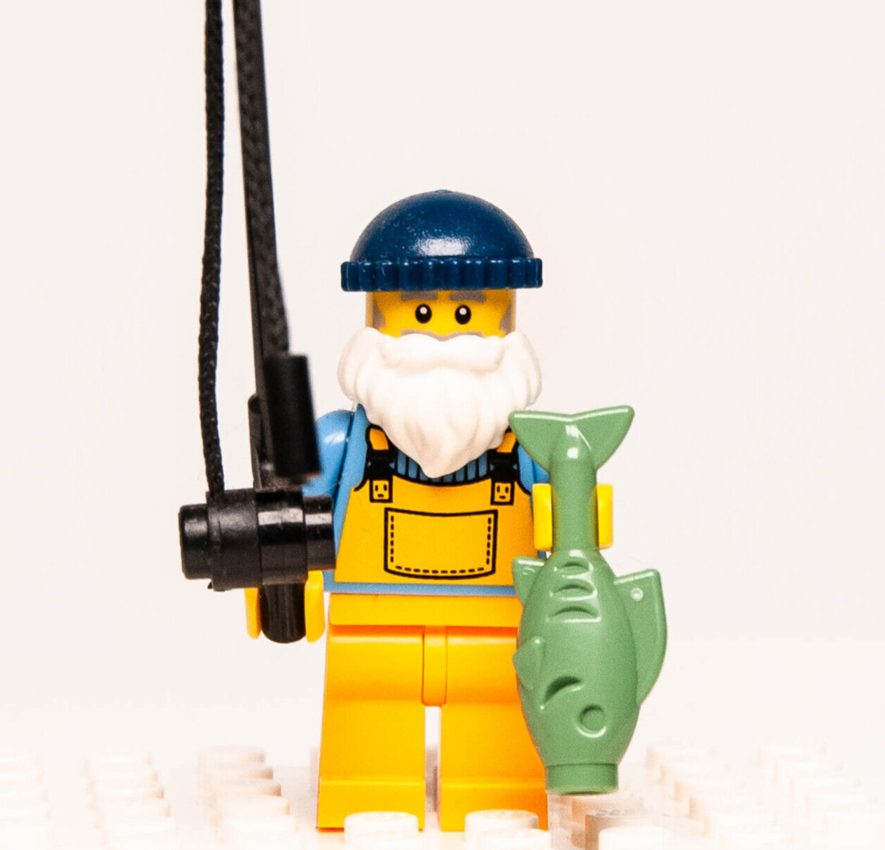 New LEGO CMF Series 3 Minifigure - Fisherman (col03-1) 8803 Sand Green