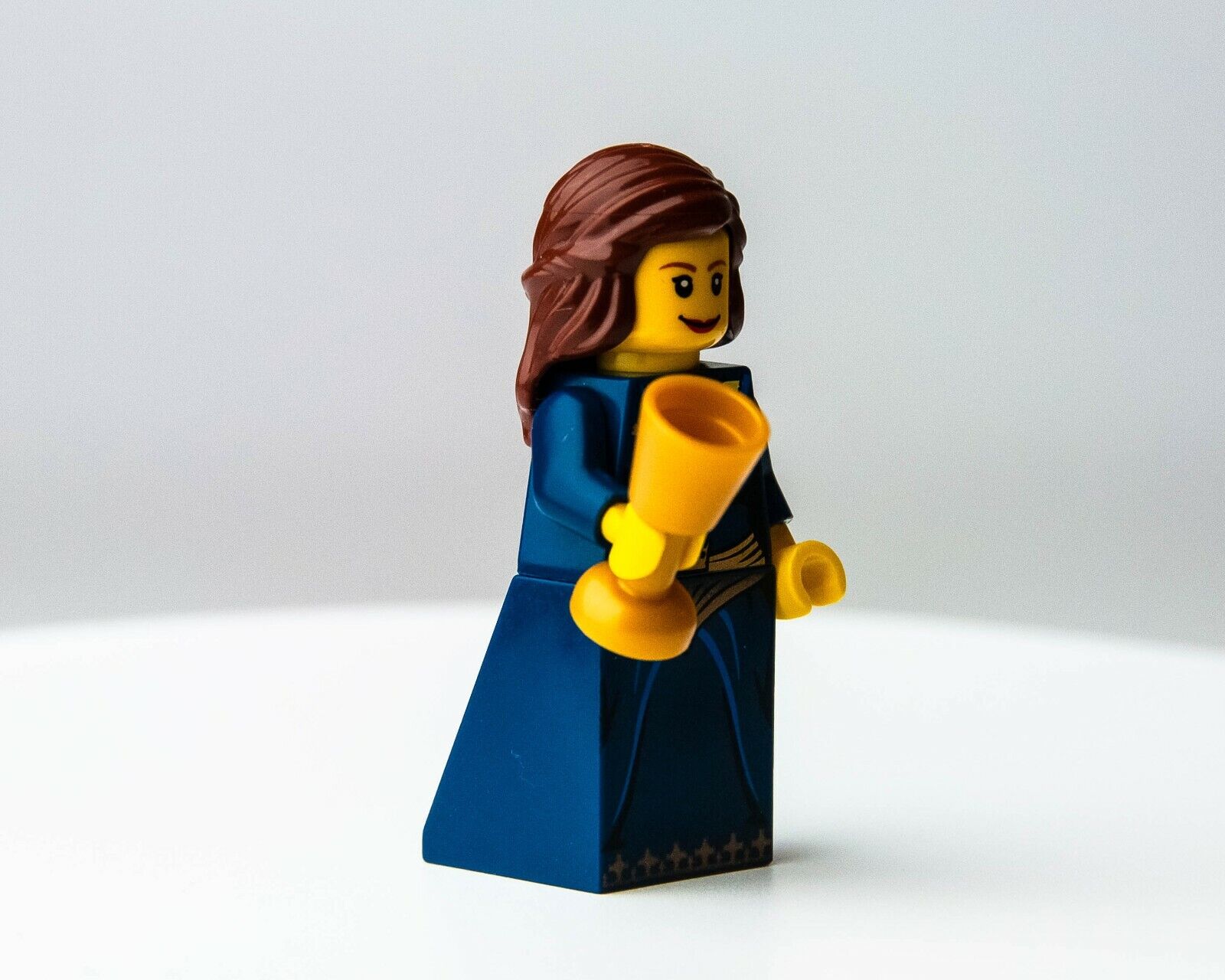 NEW LEGO Crown Princess (Maiden) - Skeleton Tower - 7093 (cas333) Mini