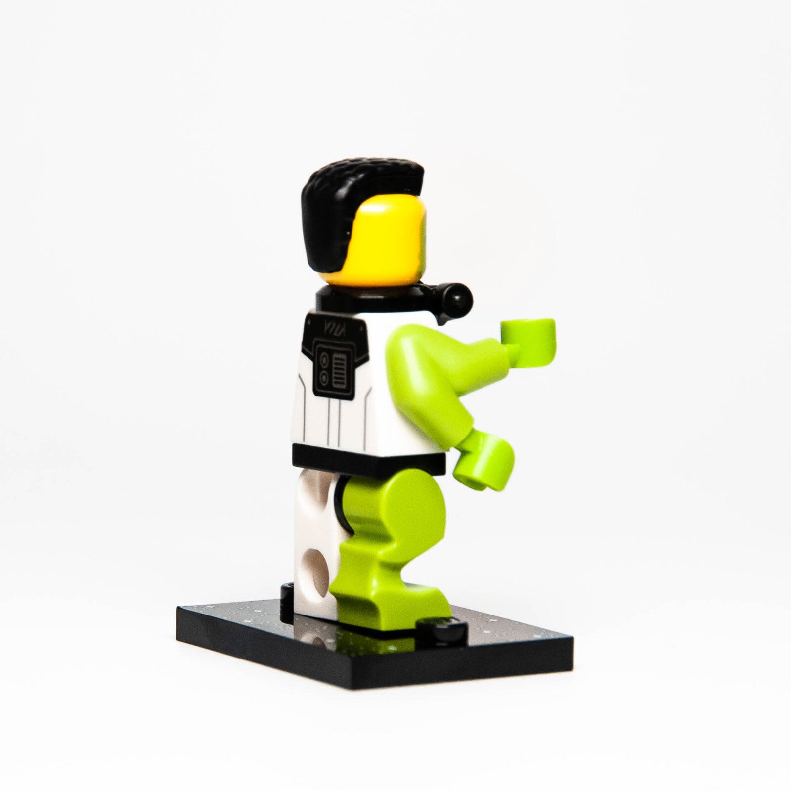 Sealed LEGO Space CMF 26 Minifigure: Blacktron Mutant 71046 (col26-12)