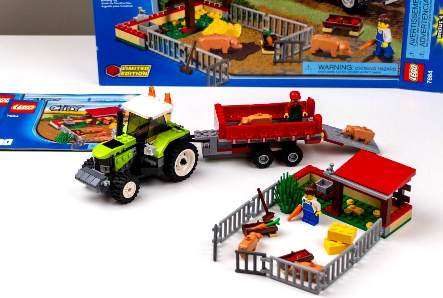 Lego City Tractor & Pig Farm (7684) Complete w/ Box & Instructions 201