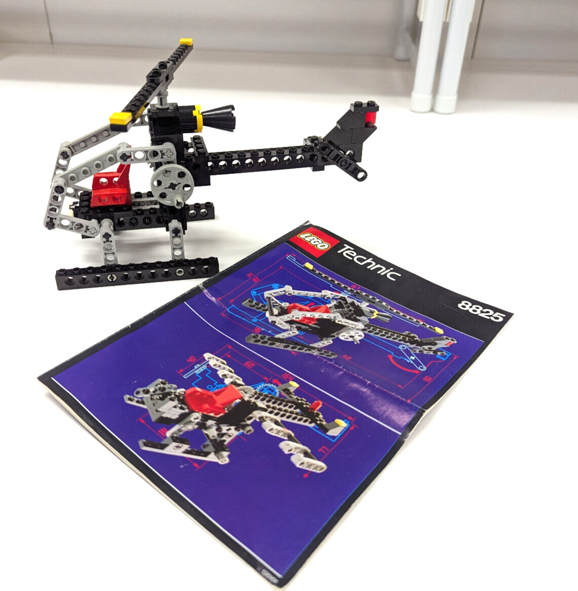 Vintage Lego Technic Airport 8825 - NIGHT CHOPPER - Complete w/ Manual