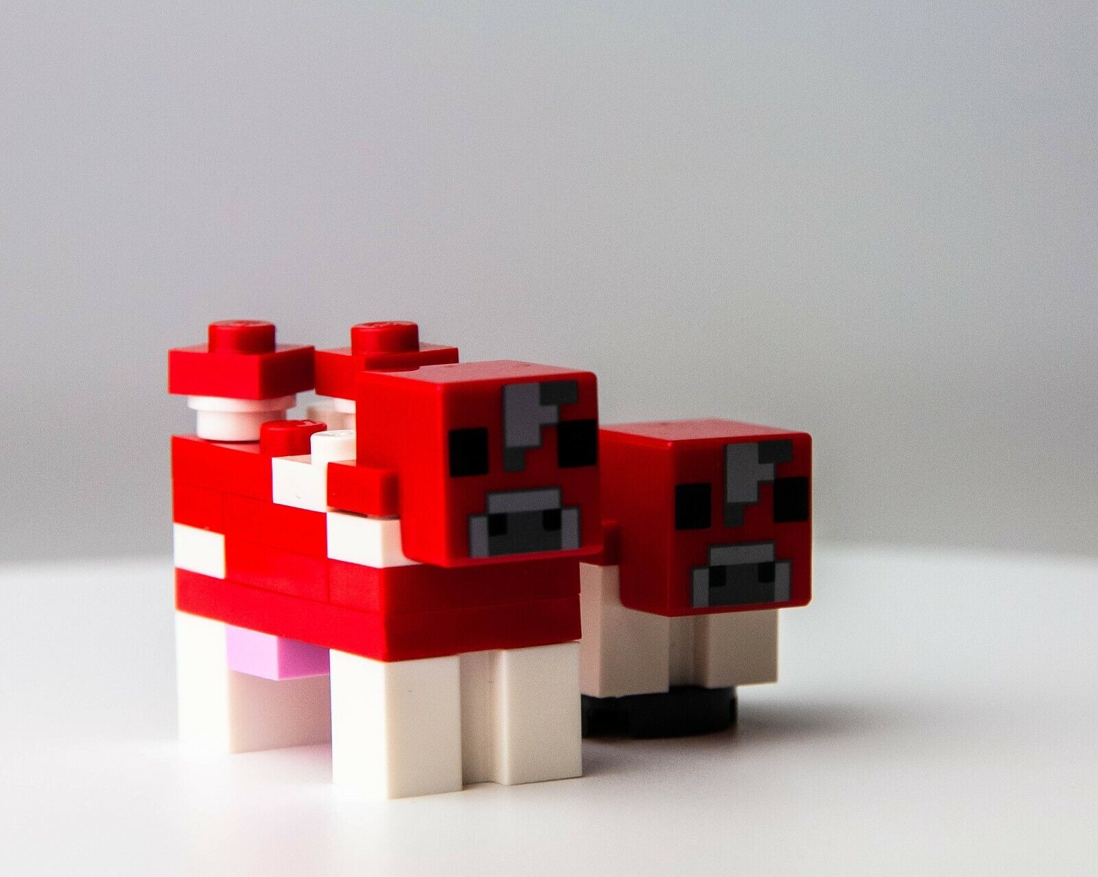 LEGO Minecraft Cows (Lot of 2) - - (minecow02b minecow04) Minifigure