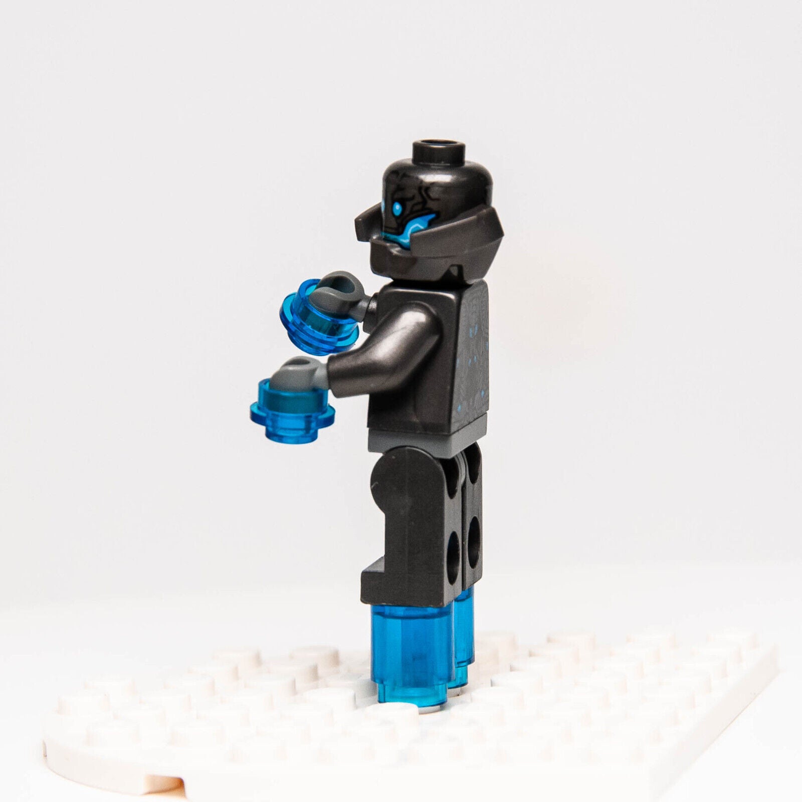 LEGO Marvel Minifigure - Ultron Sentry with Neck Armor (sh209) comcon0
