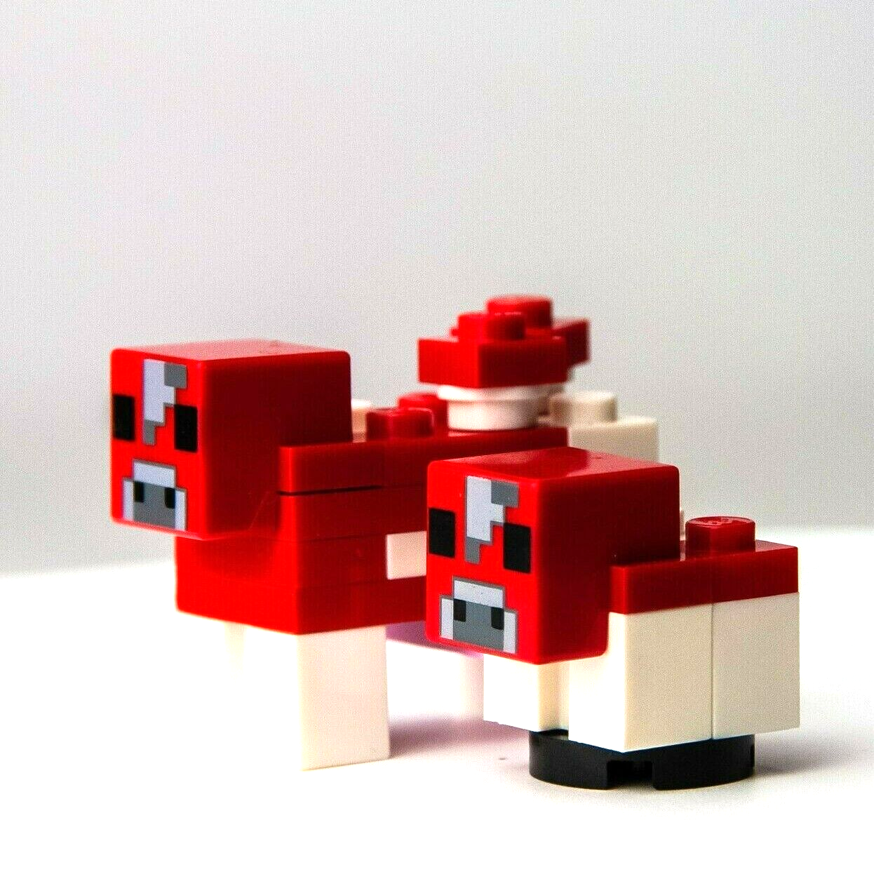 LEGO Minecraft Cows (Lot of 2) - - (minecow02b minecow04) Minifigure