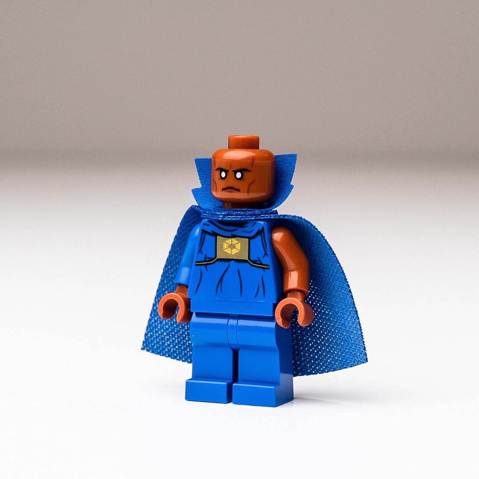 NEW The Watcher - Tony Stark’s Sakaarian Iron Man 76194 (sh746) LEGO M