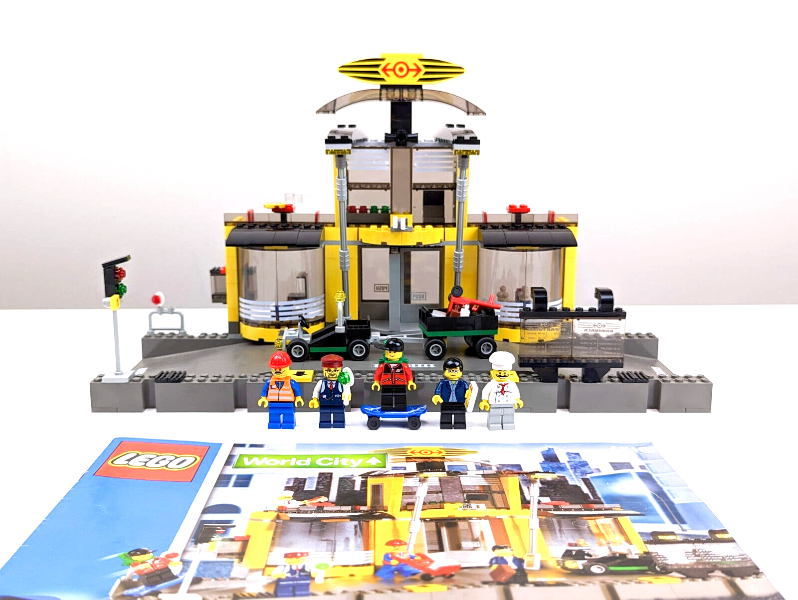 Vintage LEGO World City 4513 - Grand Central Station w/ Instructions,