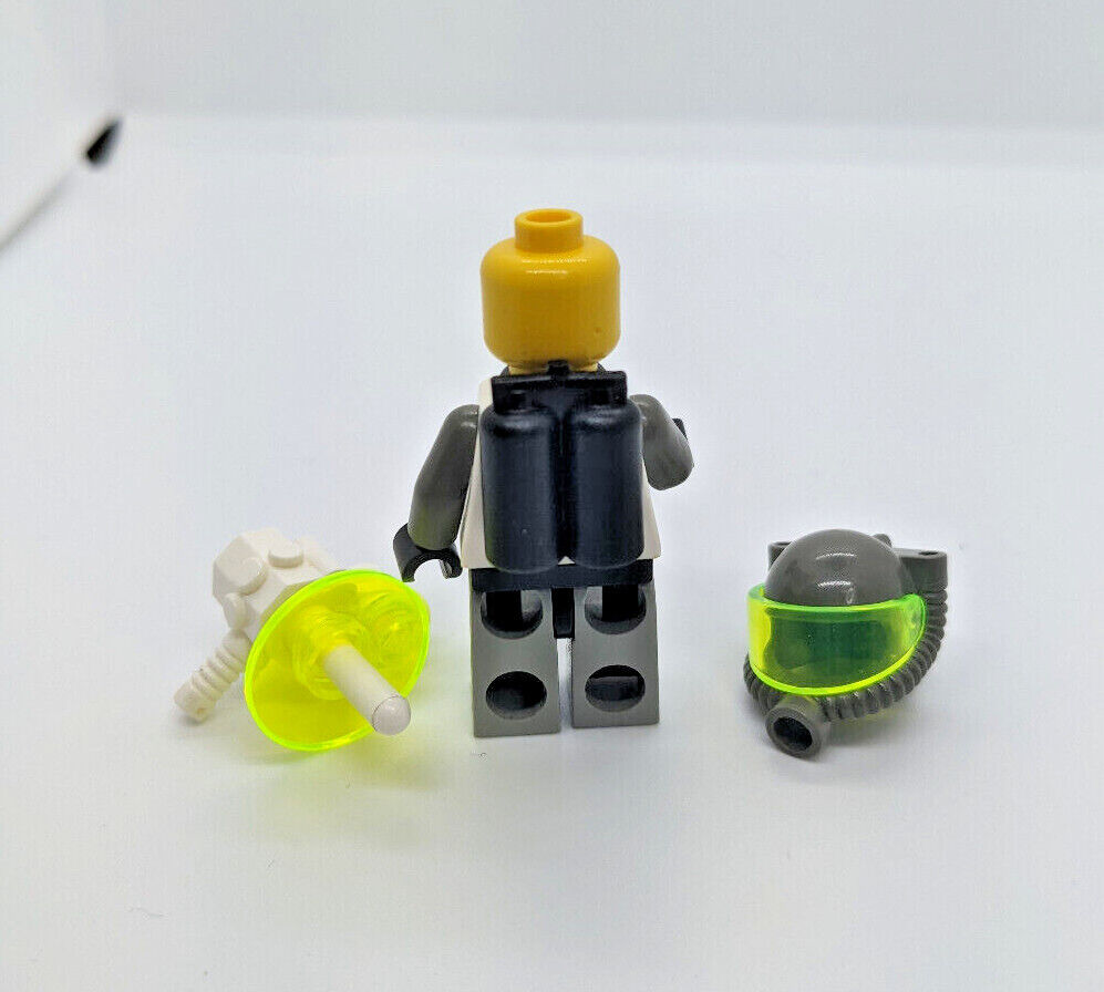 LEGO Space Minifigure Exploriens with Breathing Apparatus (sp012) 6982