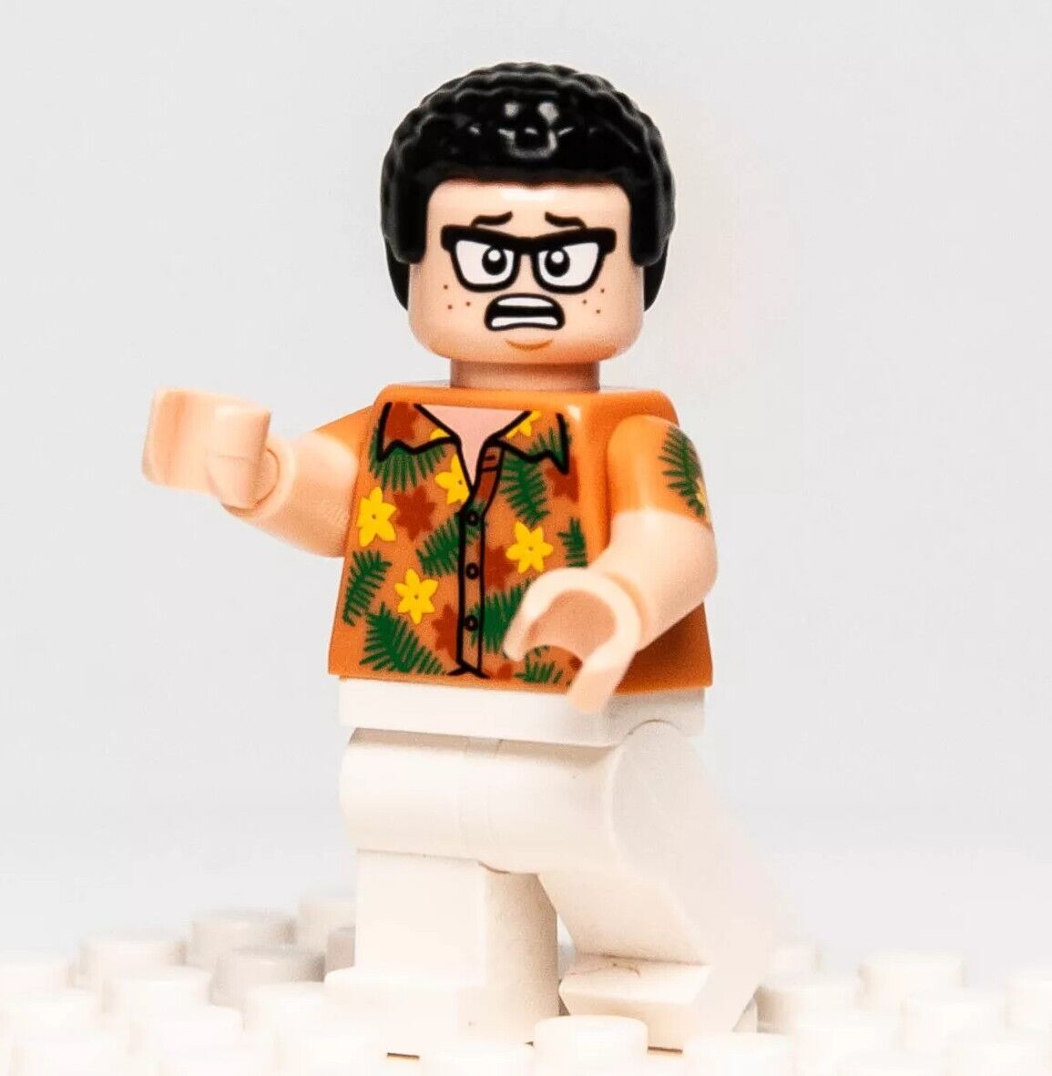 LEGO Jurassic World Minifigure - Danny Nedermeyer (jw053) Hawaiian Shi