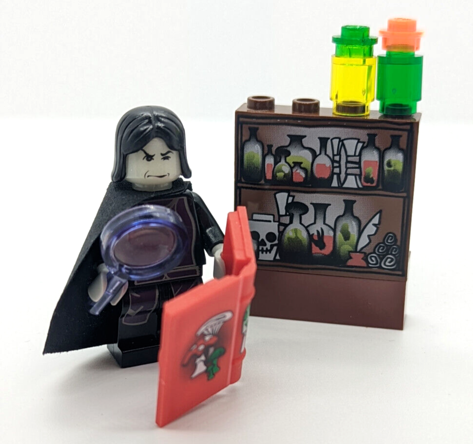 Lego Sorcerer's Stone Minifigure: Snape, Glow in Dark 4705 Class Scene